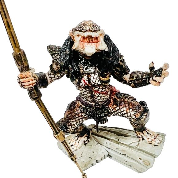 KOTOBUKIYA | Toys | Predator 2 One Coin Series Howling Predator Figure ...